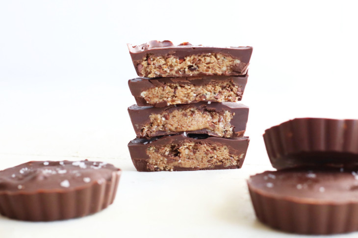 10-Min Crunchy Chocolate Almond Butter Cups - The Toasted Pine Nut