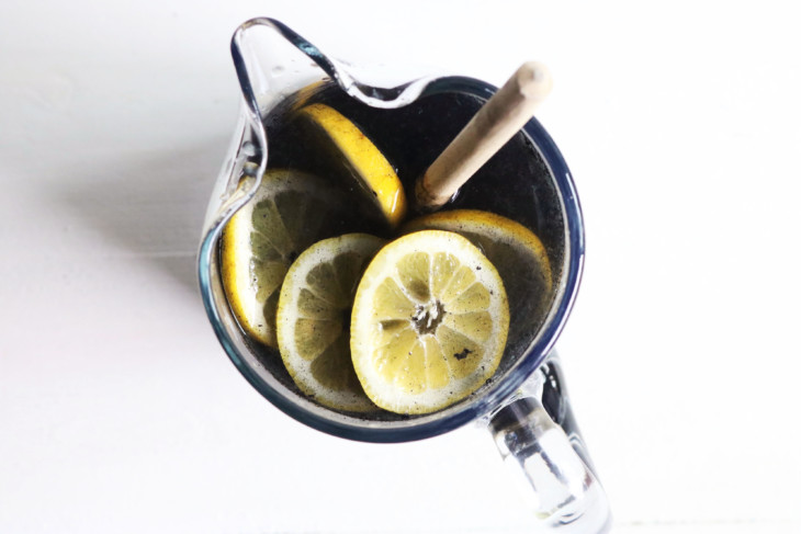 Sugar Free Detox Charcoal Lemonade - The Toasted Pine Nut